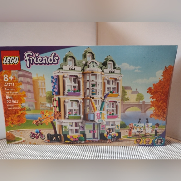 Lego | Toys | Lego Friends 4711 Emmas Art School | Poshmark